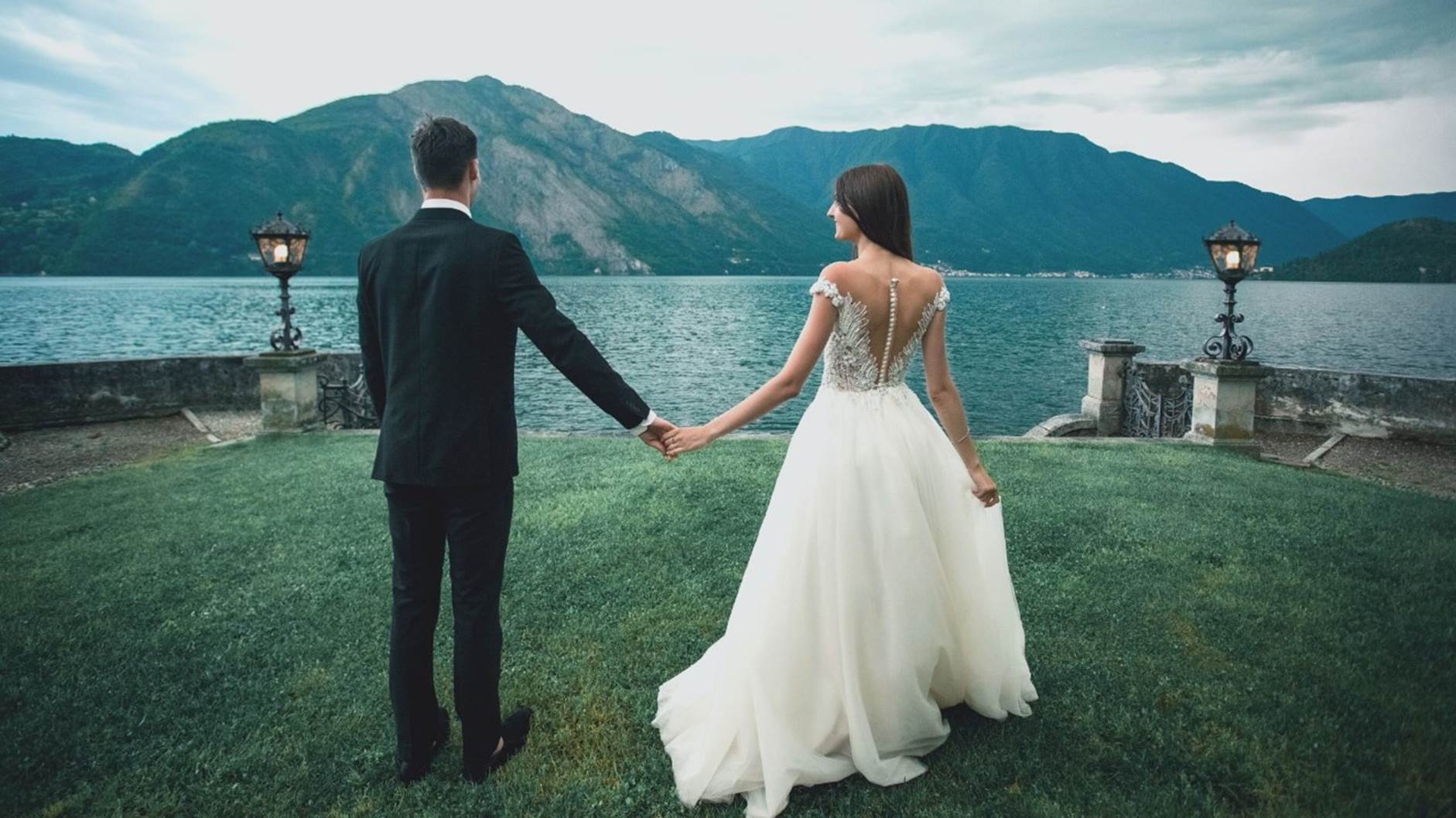 The Best Ways for Couples To Destress While Wedding Planning